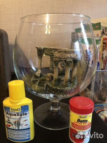 Аквариум 3,5л для рыбки
