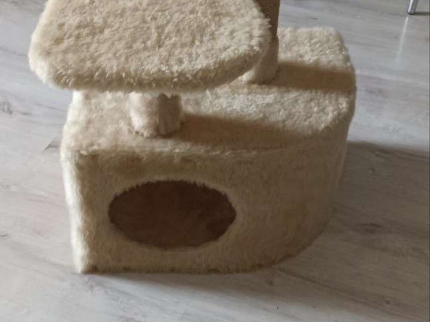 Домик для кошки с когтеточкой бу