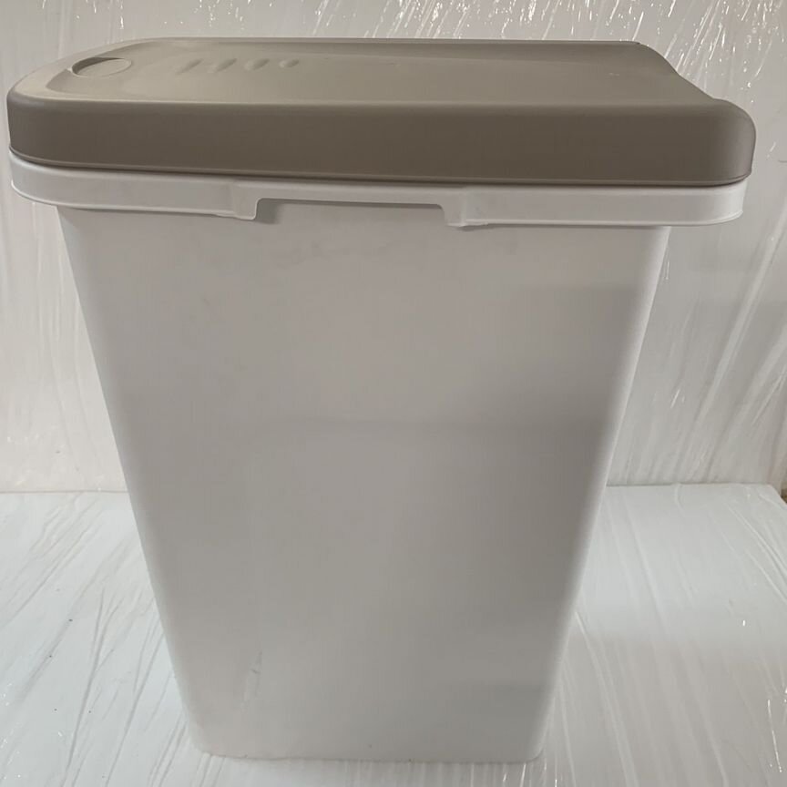 Контейнер для корма юмми 27,5л