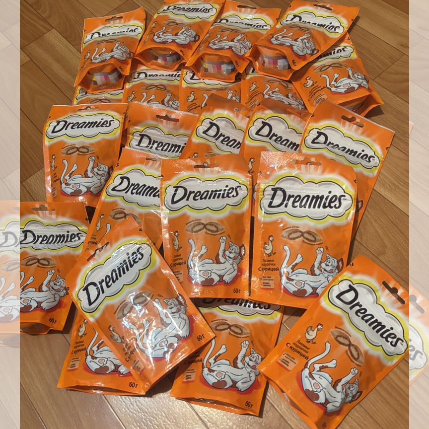 Лакомство для кошек Dreamies курица 60гр