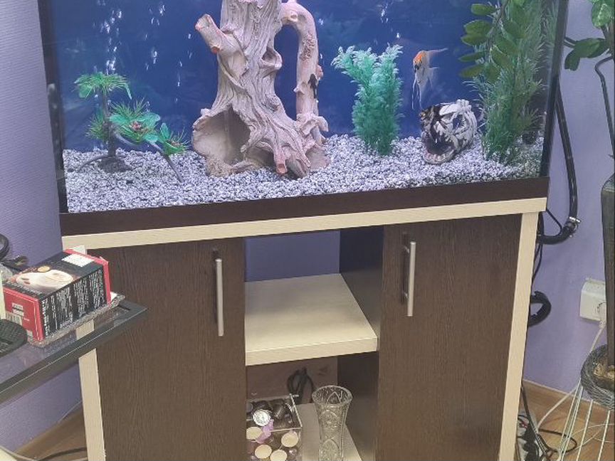Аквариум с тумбой