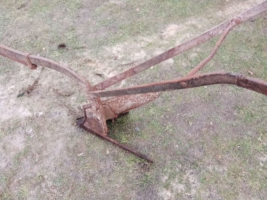 Плуг для лошади