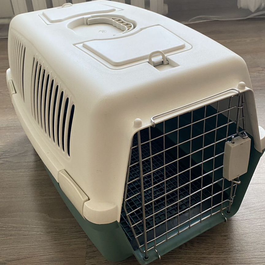 Переноска для собак кошек пластиковая