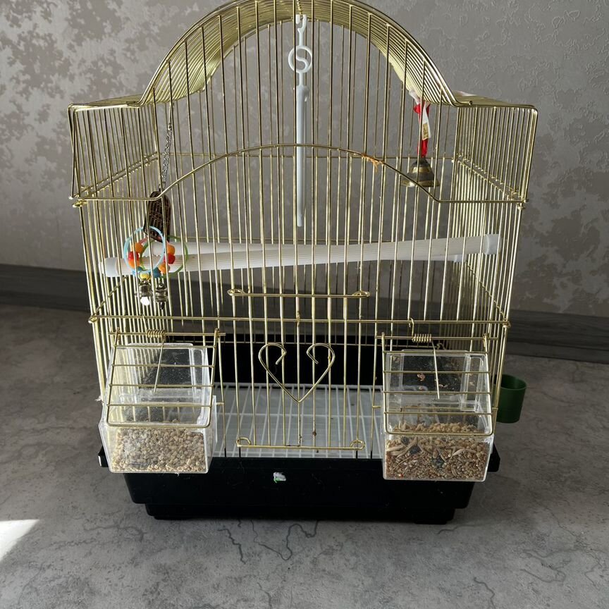 Клетка для попугая с аксессуарами