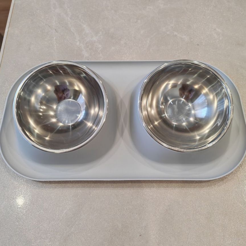 Миска двойная для собак/кошек на подставке