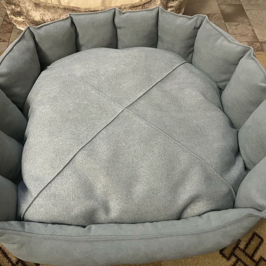 Лежанка для собак и кошек