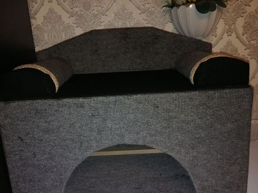 Диван для кошки