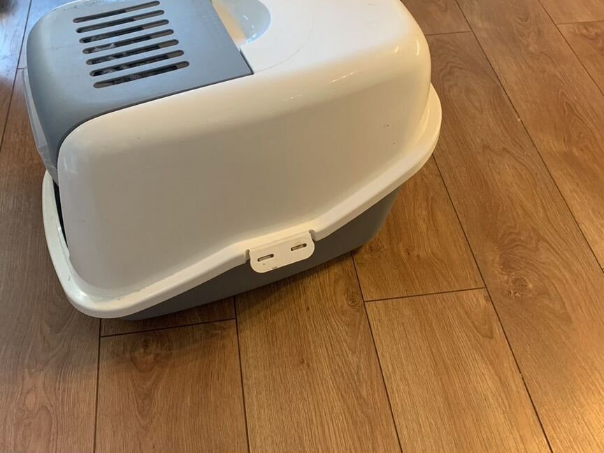 Кошачий туалет закрытый