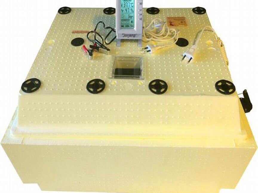 Инкубатор Золушка 220/12В (98 яиц) авт. повор, гиг