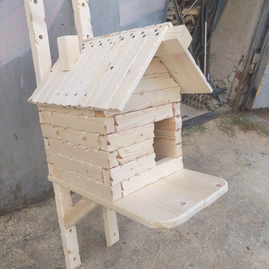 Кормушка для белок