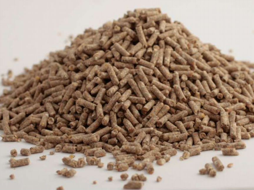 Гранулированный комбикорм для свиней