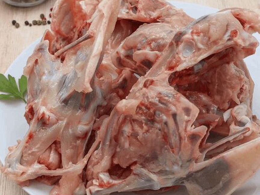 Куриные кости и спинки
