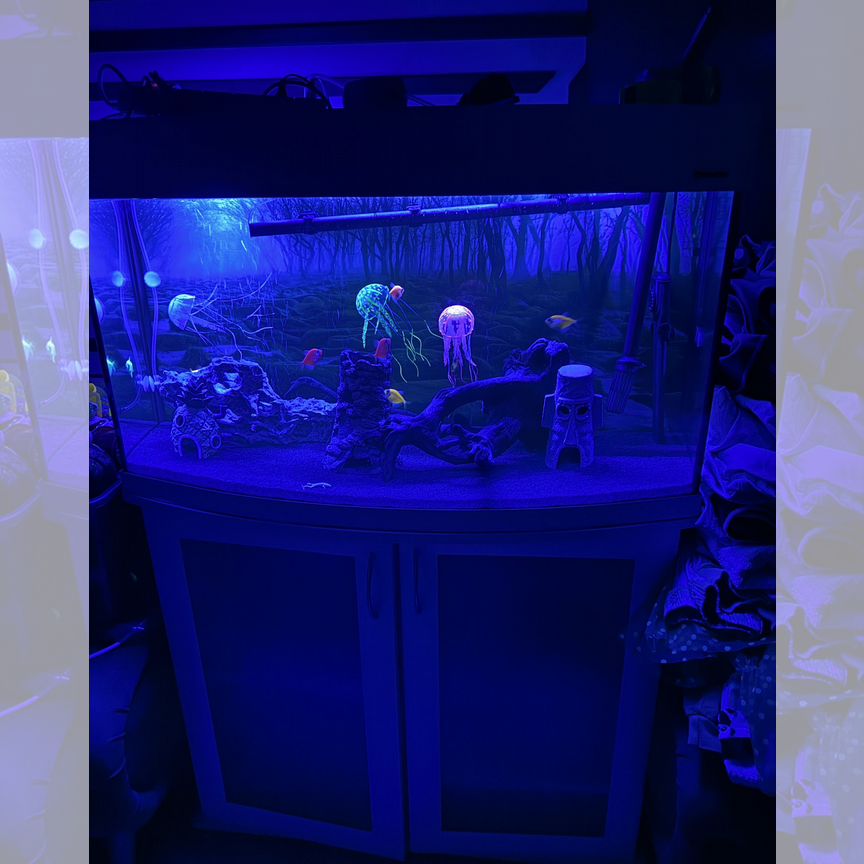 Аквариум с тумбой