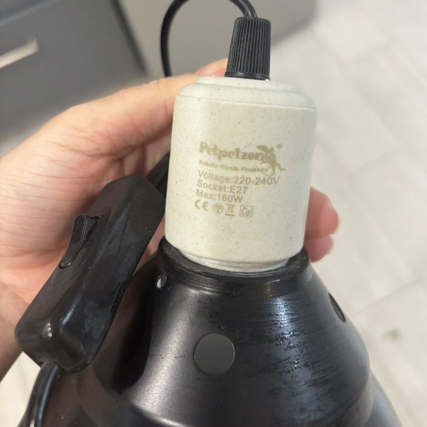 Плафон для рептилий