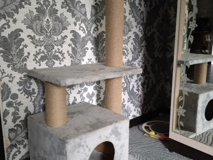 Домик для кошки с когтеточкой