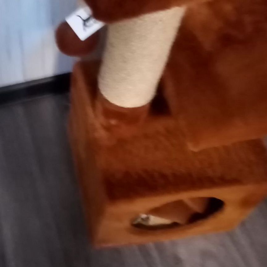 Когтеточка домик для кошки бу