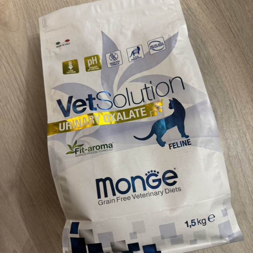 Сухой корм для кошек Monge Urinary Oxalate