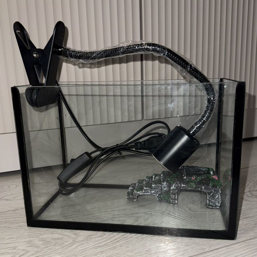 Аквариум со светом на 5л новый