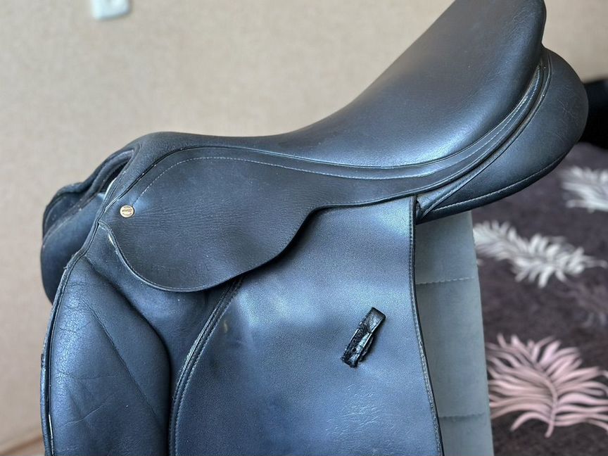 Конкурное седло