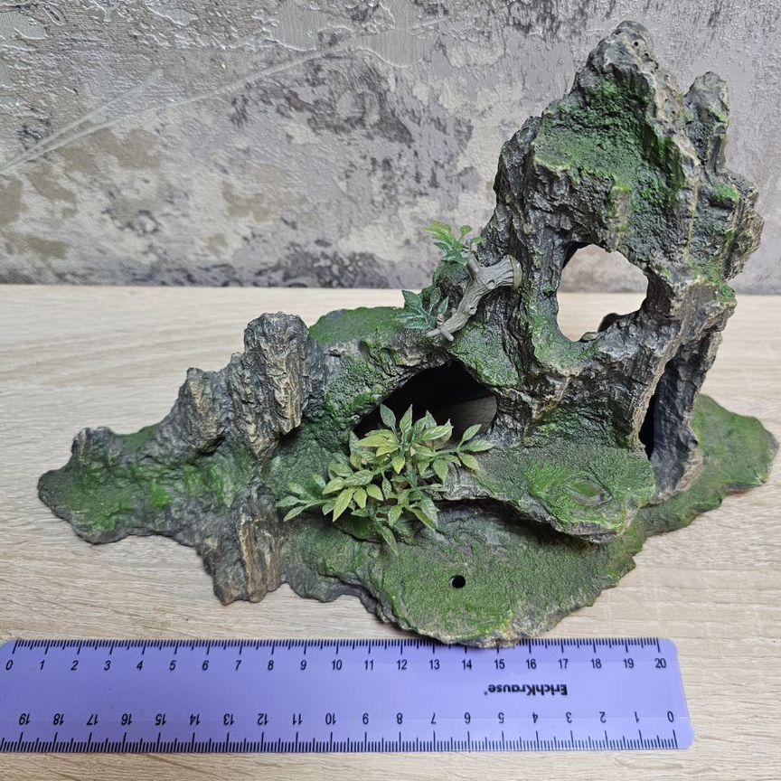 Грот-скала для аквариума