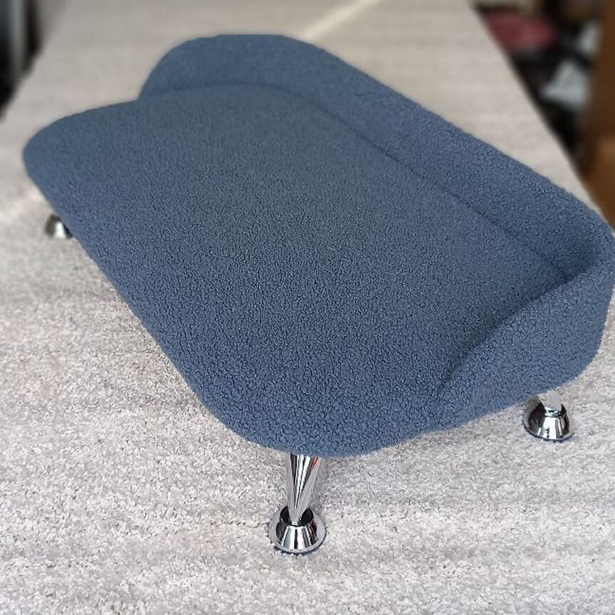 Продам диванчик для собак и кошек