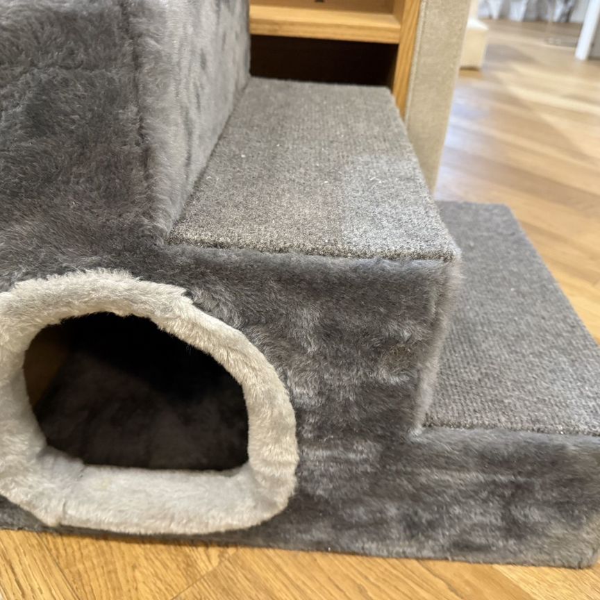 Лестница деревянная, стремянка для собак