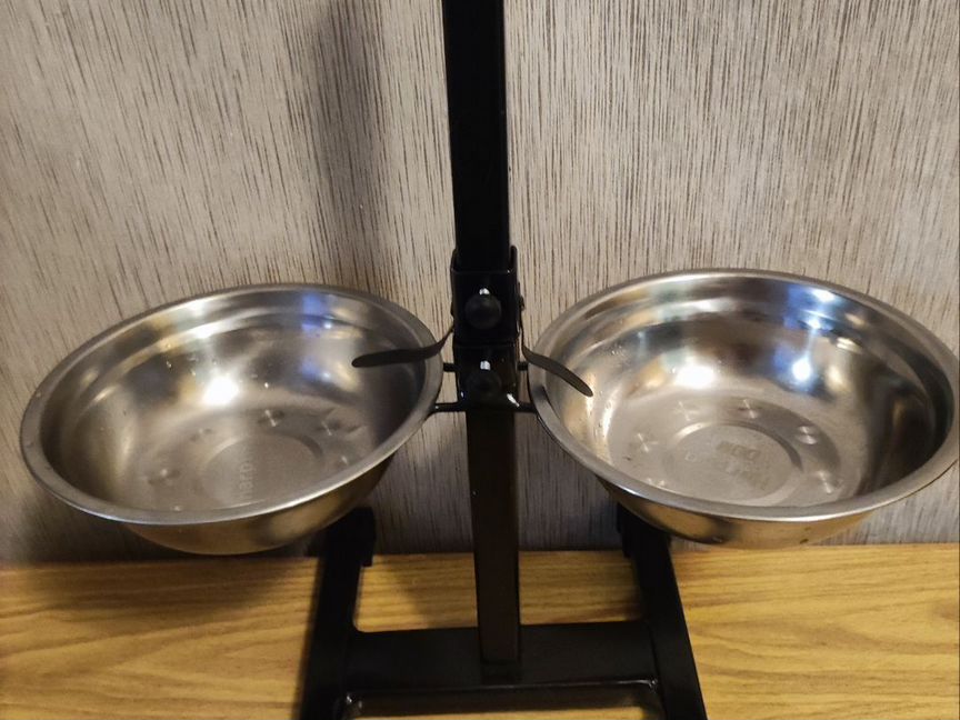 Чашки для кормления животных