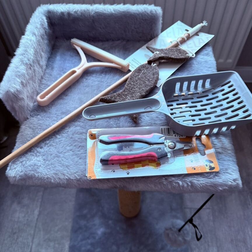 Когтеточка лежанка новая и другое лот