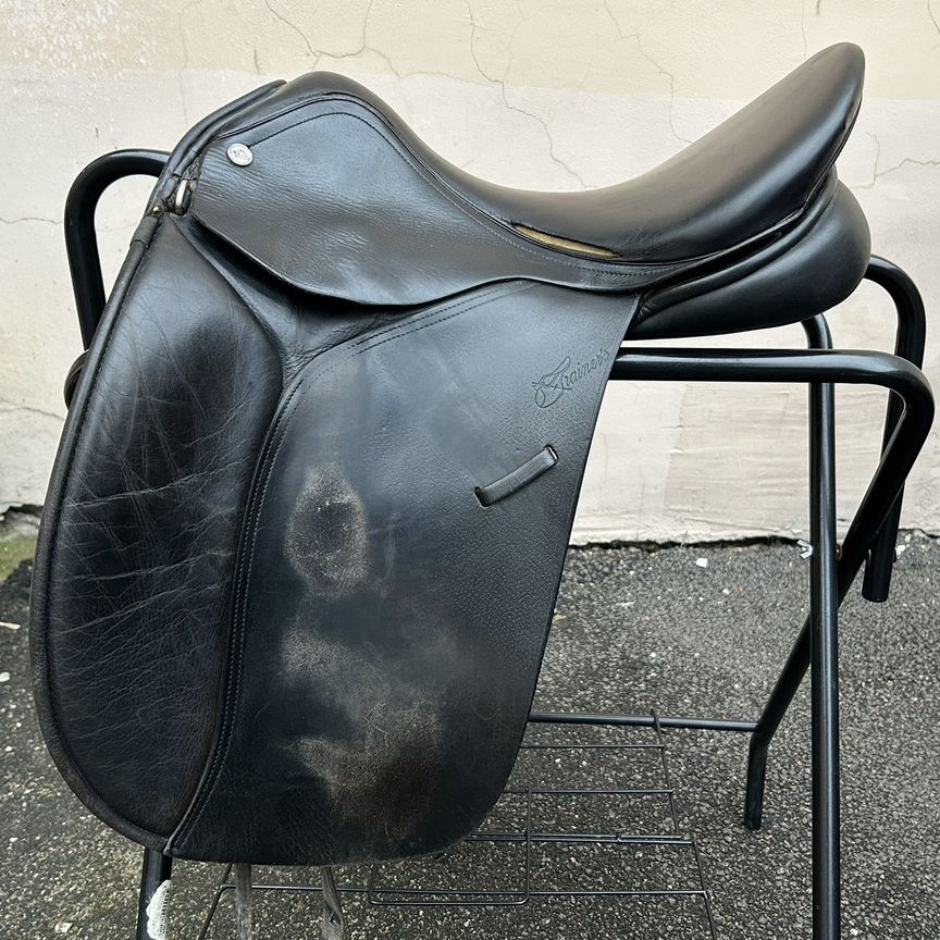 Седло выездковое Trainers