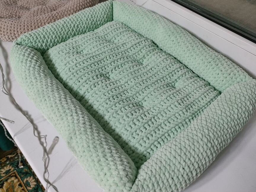 Лежанка для собак и кошек