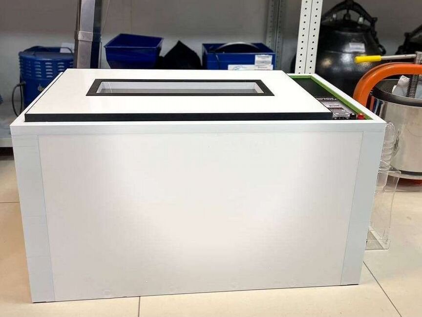 Инкубатор Норма Урал на 200 яиц Разбит корпус