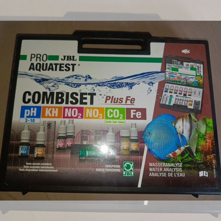 Профессиональная лаборатория для воды в аквариуме