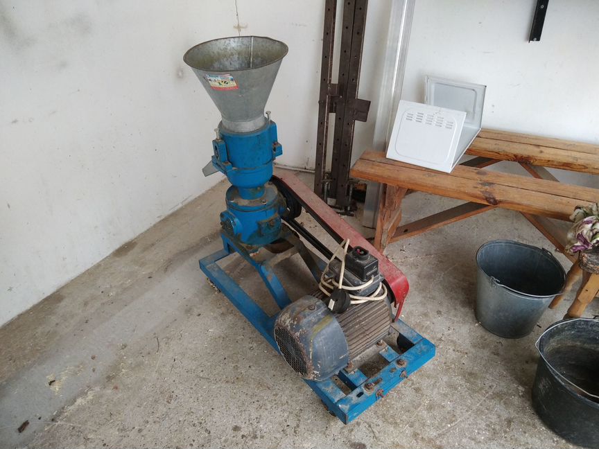 Гранулятор кормов - комбикорма