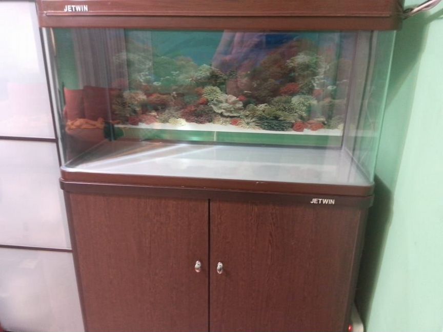 Аквариум с тумбой
