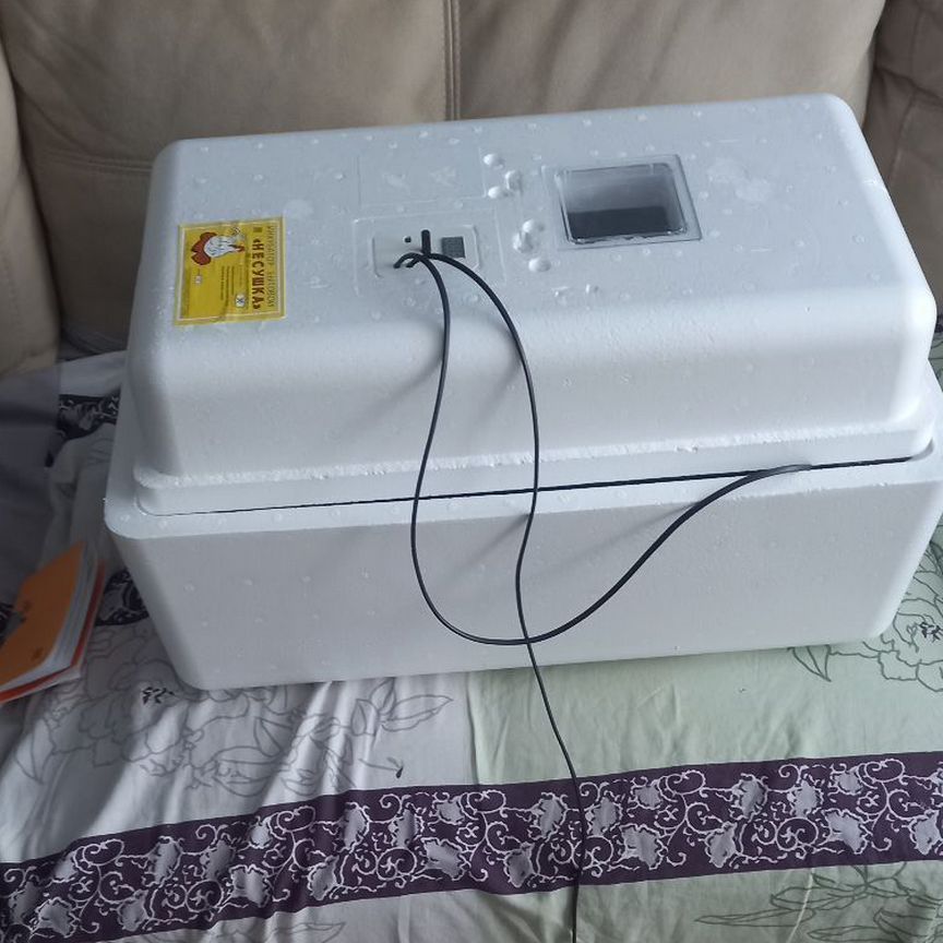 Продам инкубатор