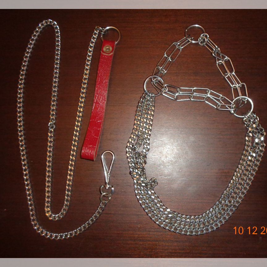 Трехрядная цепочка-полуудавка с поводком. Германия