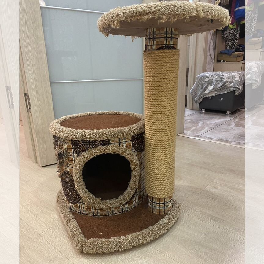 Домик для кошки с когтеточкой