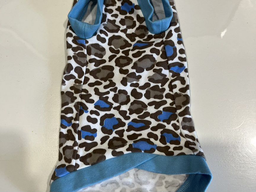 Одежда для собак и кошек