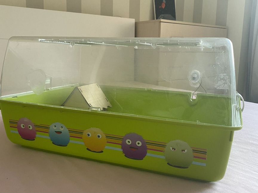 Клетка, домик, лоток