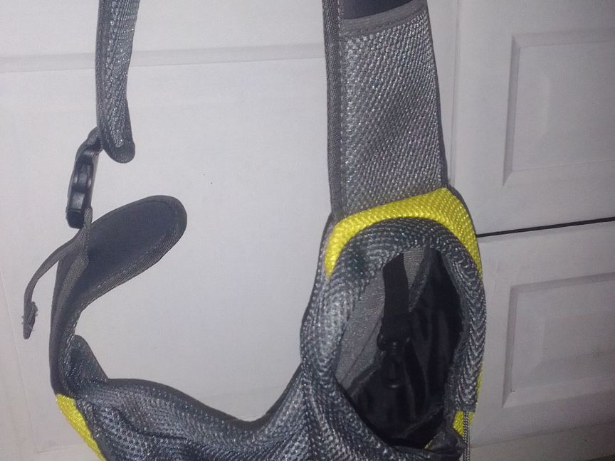 Сумка переноска для малинких сабок на плечо