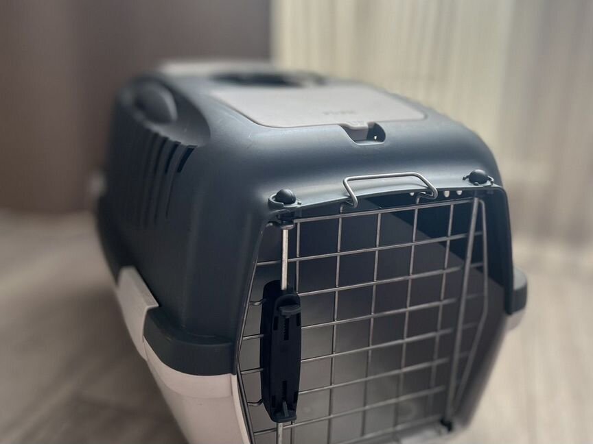 Переноска для животных пластиковая