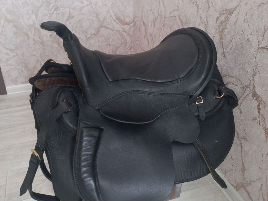 Седло для лошади