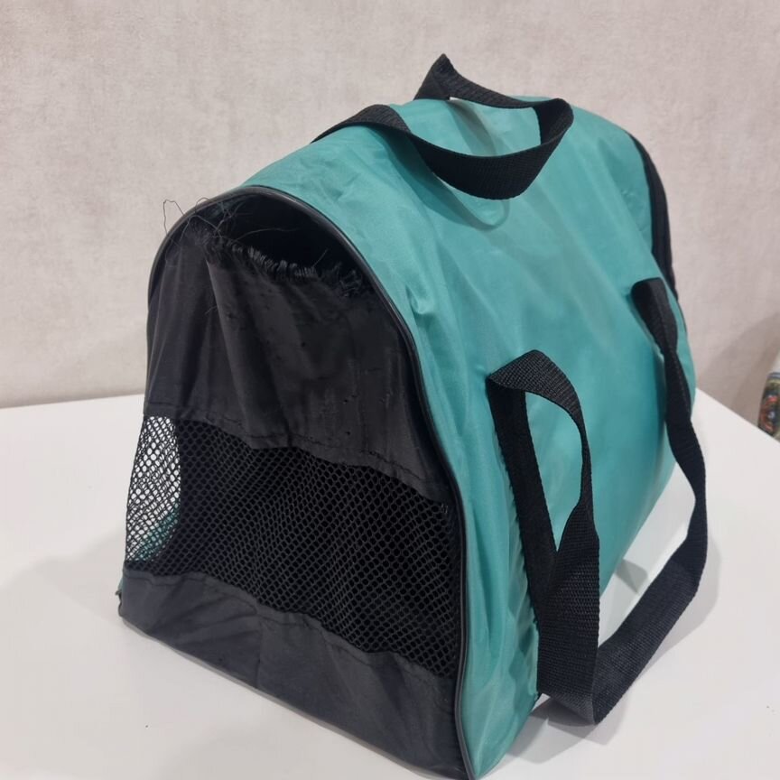 Переноска для кошек и собак