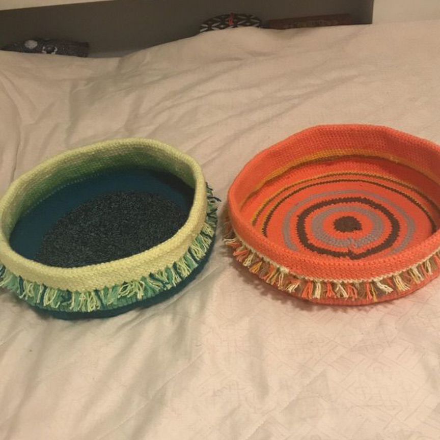 Лежак для кошки или миленькой собачки