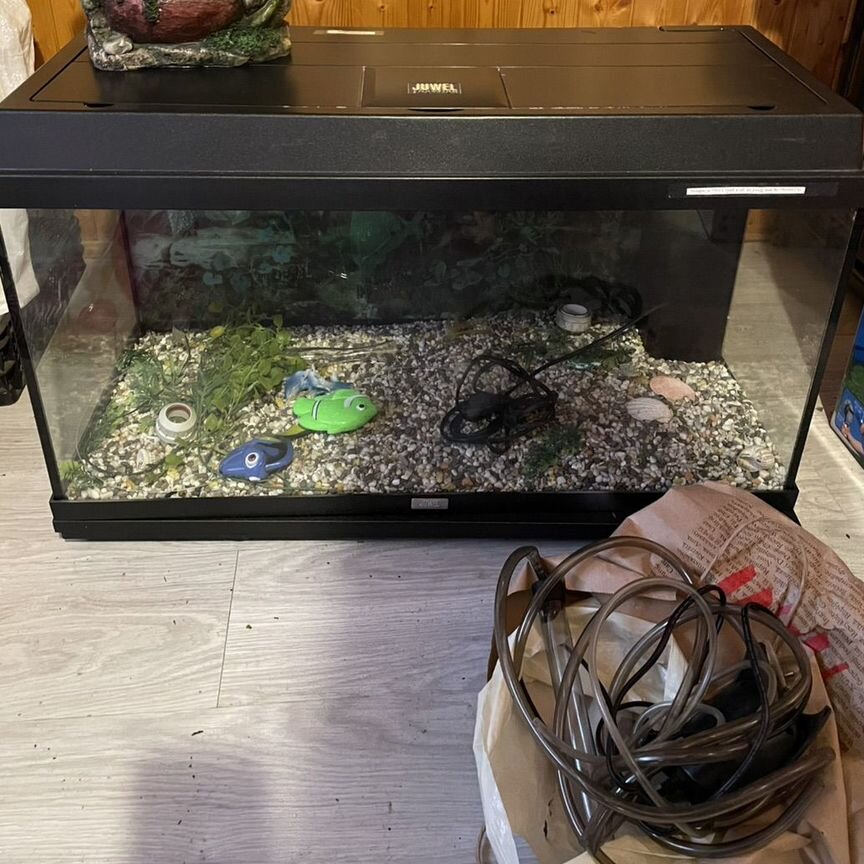 Аквариум с тумбой juwel