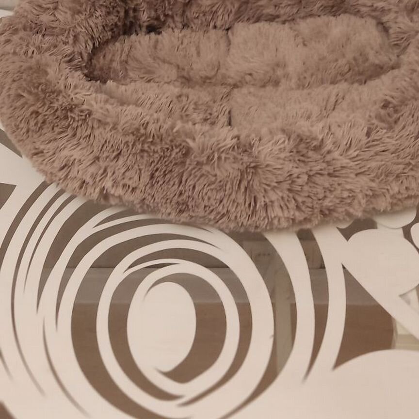 Лежанка для кошек