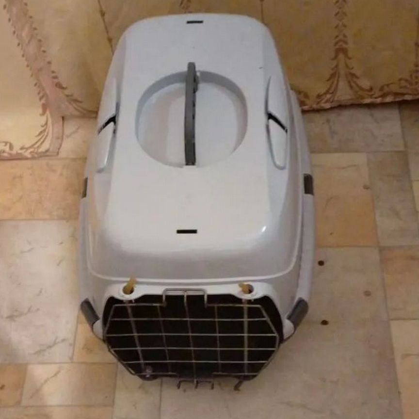 Переноска для кошек пластиковая