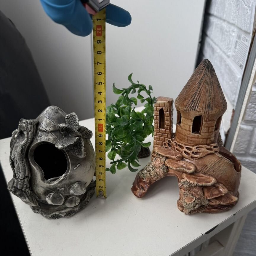 Замки для аквариума