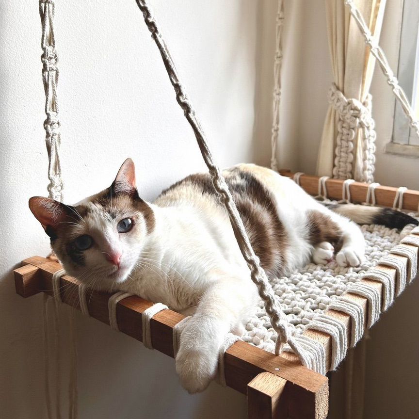 Лежанка гамак для кошек макраме