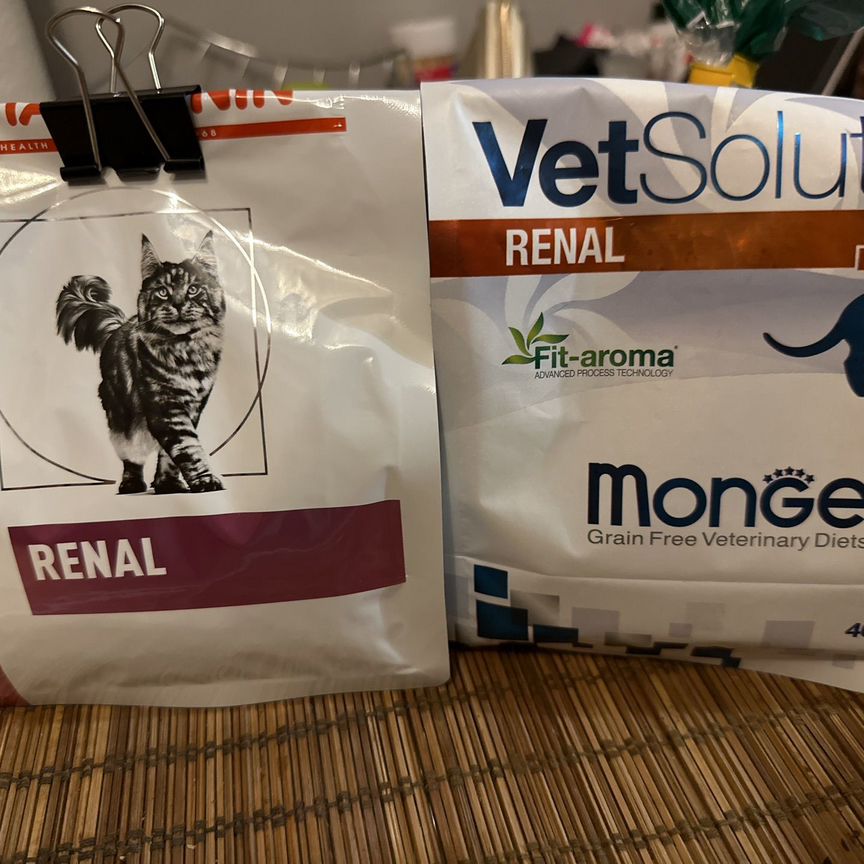 Корм для кошек Royal canin renal и Monge renal